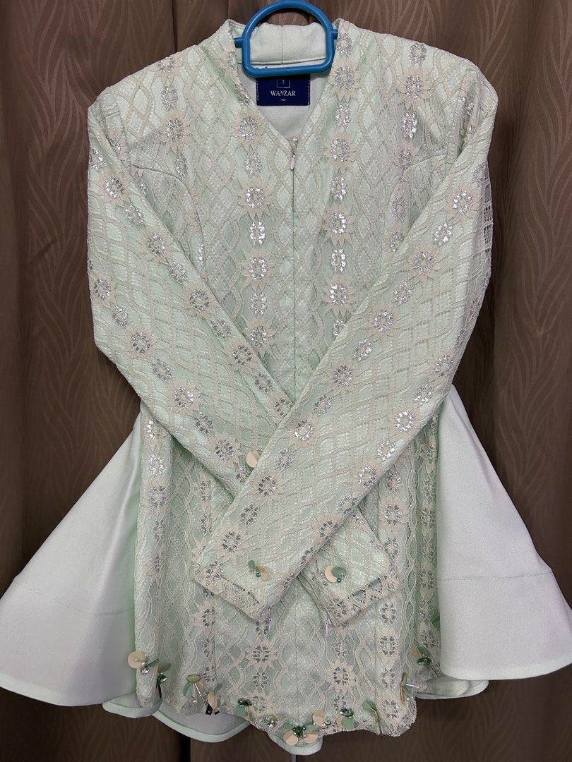 Wanzar Baju Kurung Mireya, Women's Fashion, Muslimah Fashion, Baju ...