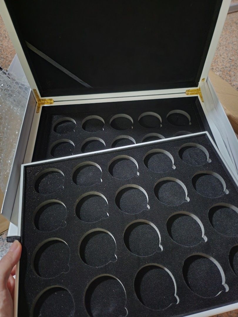 Kookaburra custom made box for 1 oz silver coin x 40 spaces, Hobbies ...