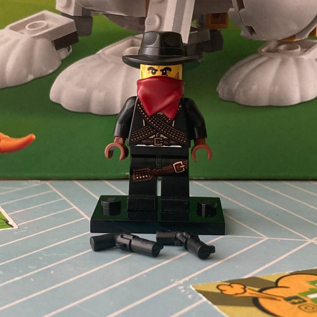 Lego 8827 Bandit Minifigure, Hobbies & Toys, Toys & Games on Carousell