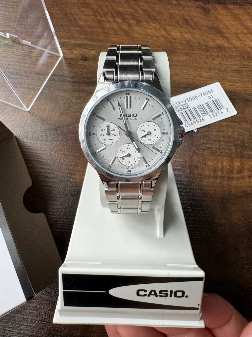 New Casio watch, Women's Fashion, Watches & Accessories, Watches on ...