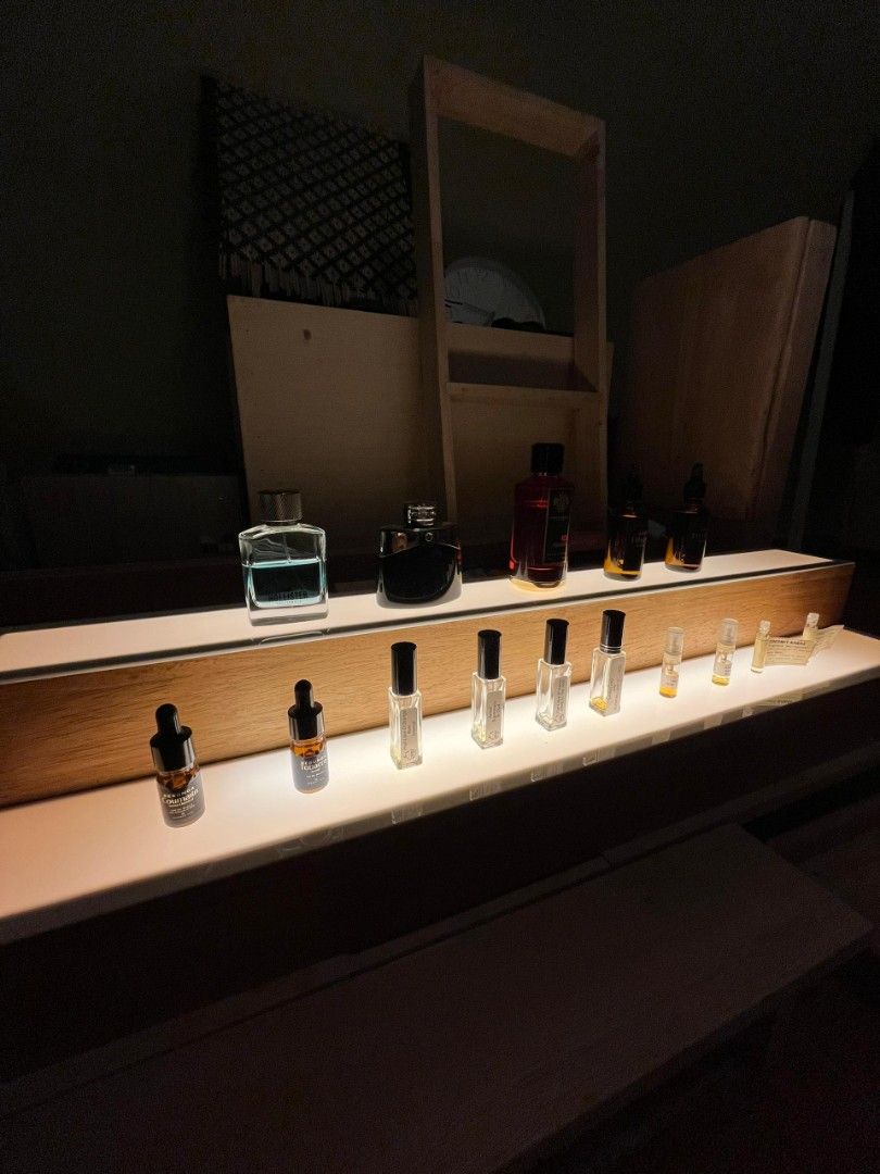 Perfume Display Rack, Furniture & Home Living, Furniture, Shelves ...