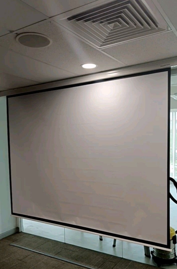 Preferred+ Motorized Projection Screen - REDLEAF 8x8 120D High Quality ...