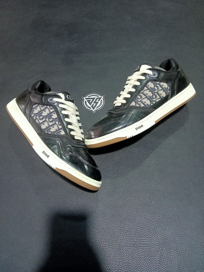 Sepatu Christian Dior Sneakers shoes, Fesyen Pria, Sepatu , Sneakers di ...