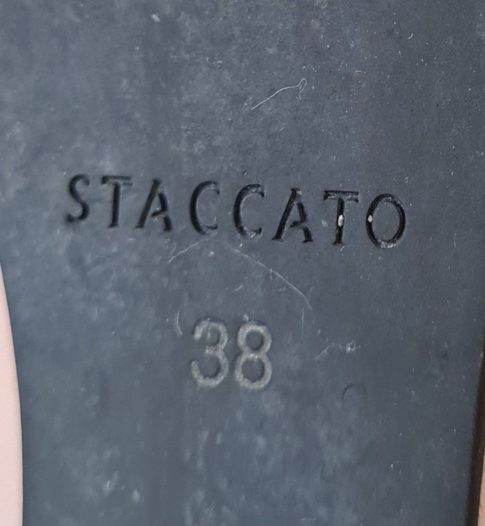 STACCATO Sepatu Kulit Original, Fesyen Wanita, Sepatu di Carousell
