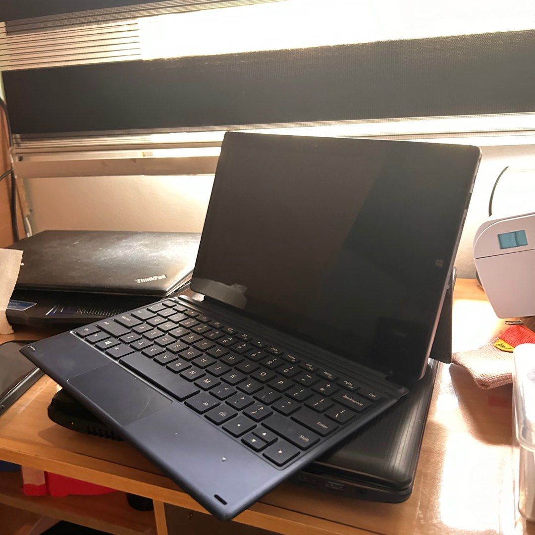 teclast tablet with keyboard - issue wont turn on, Computers & Tech ...