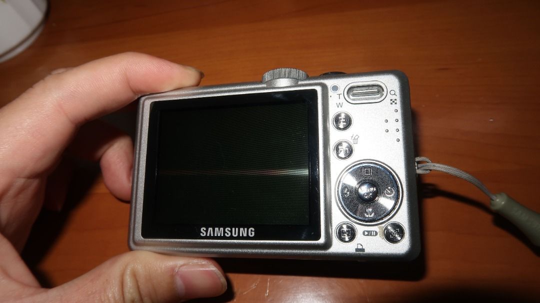 金屬銀 SAMSUNG L730 相機 CCD相機 數位相機 懷舊 早期 老相機 小紅書, 相機攝影, 相機在旋轉拍賣