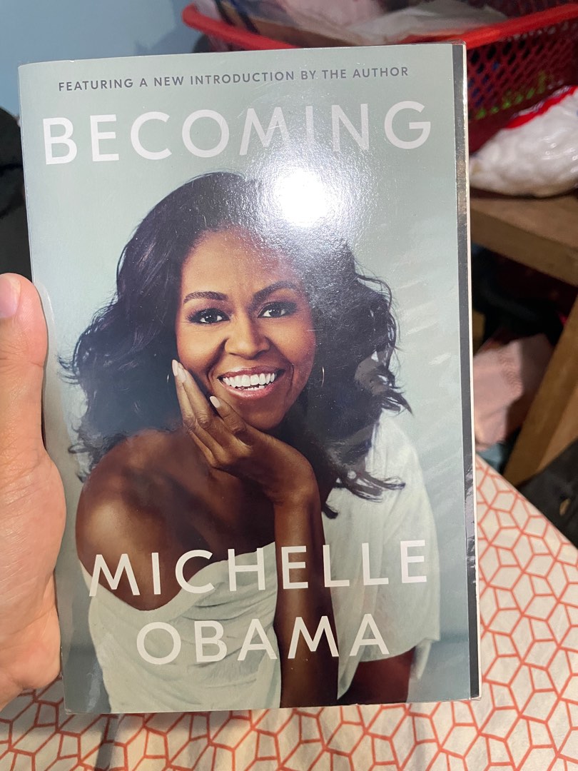 Becoming Michelle Obama, Hobbies & Toys, Books & Magazines, Fiction ...