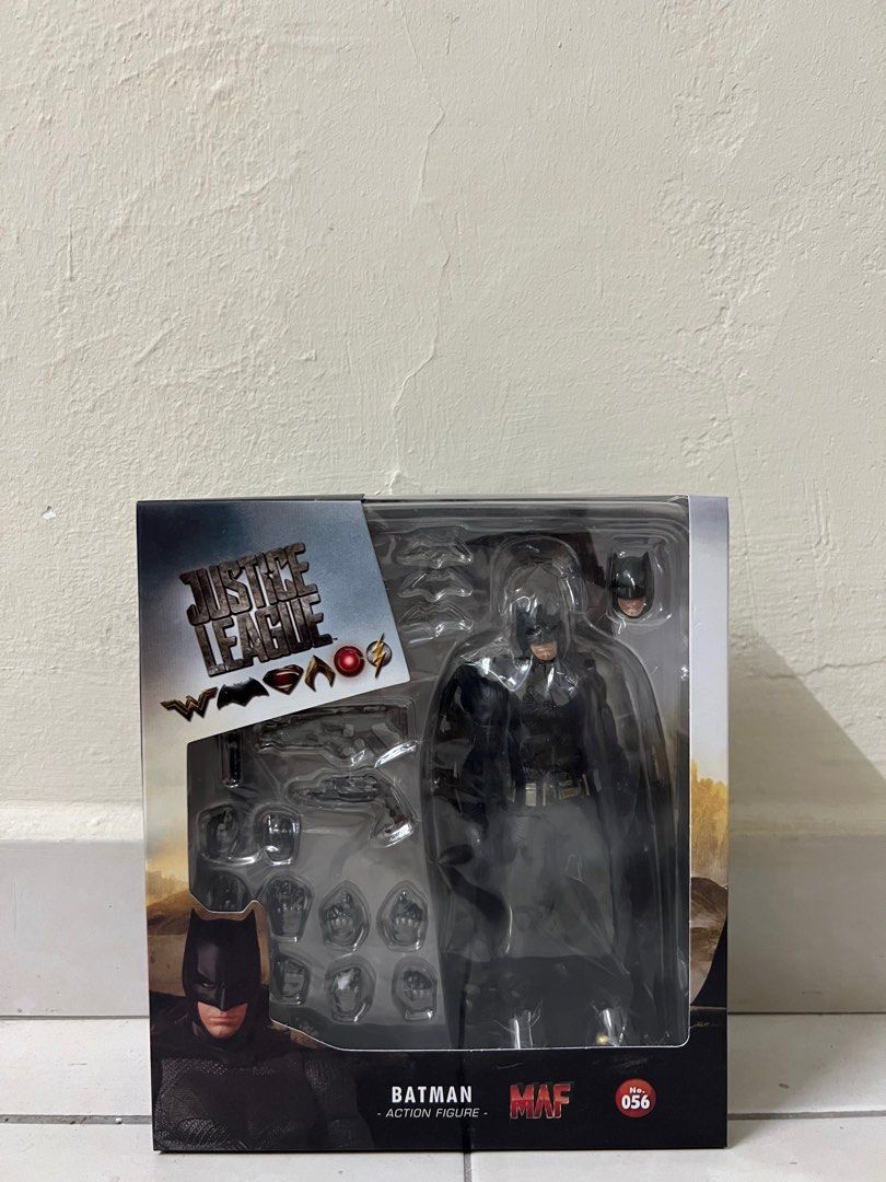 BOOTLEG MAFEX BATMAN, Hobbies & Toys, Toys & Games on Carousell