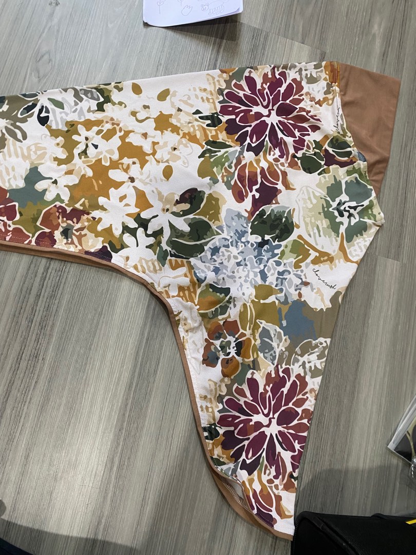 Cloverush Faith M, Women's Fashion, Muslimah Fashion, Hijabs on Carousell