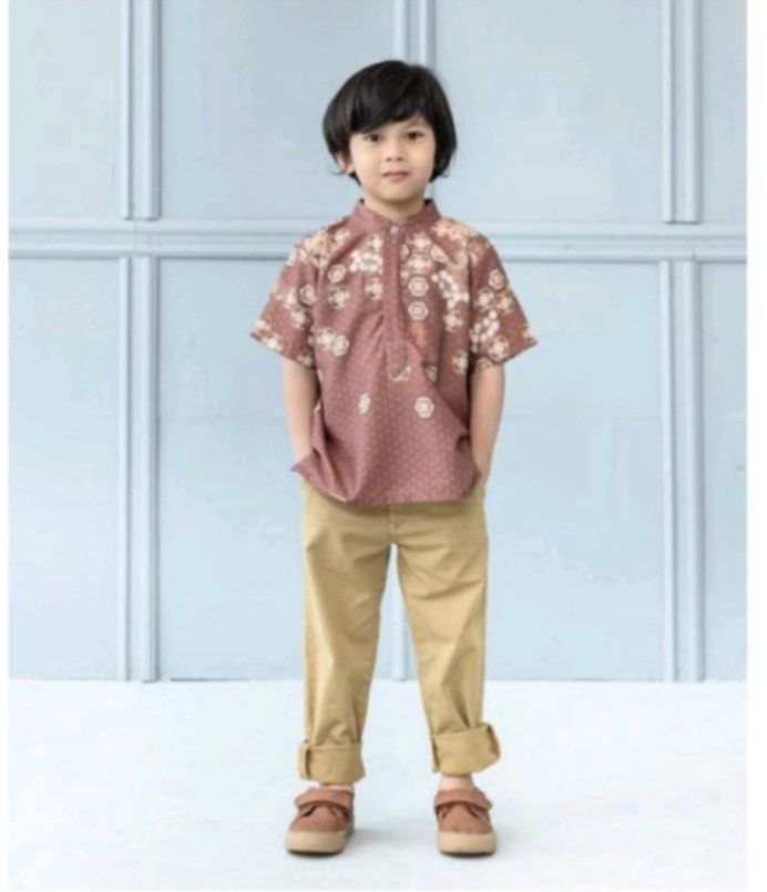 Little Rayan Koko Kids Wearing klamby, Bayi & Anak, Baju Anak Laki-laki, 4 hingga 7 tahun di ...