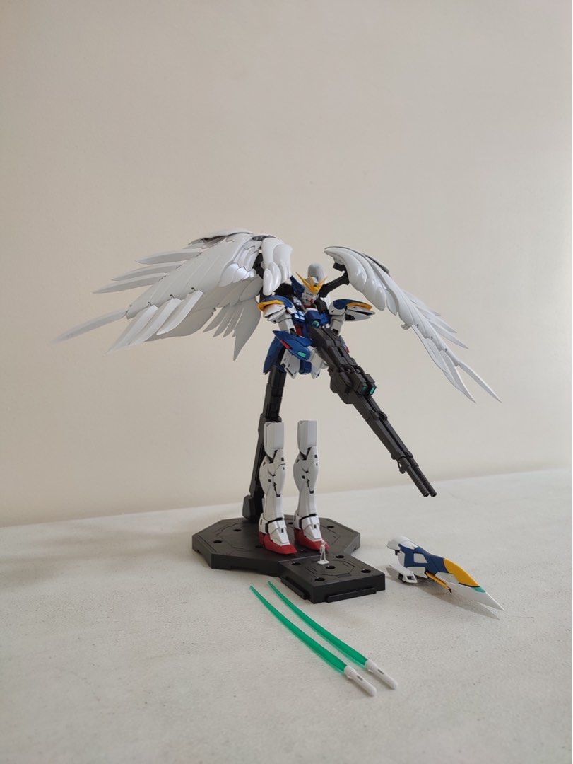 Gunpla MG 1/100 Wing Zero EW Ver.Ka, Hobbies & Toys, Toys & Games on ...