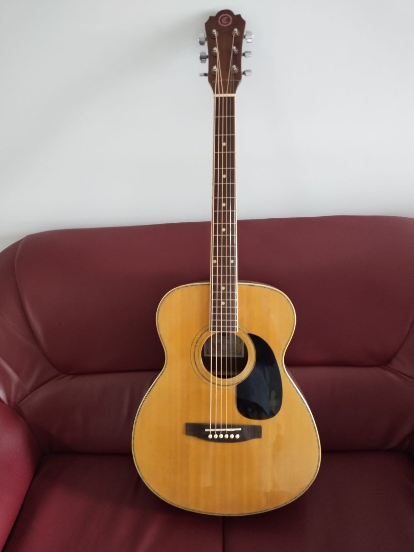 Rarely used Acoustic Guitar, Hobbies & Toys, Music & Media, Musical ...