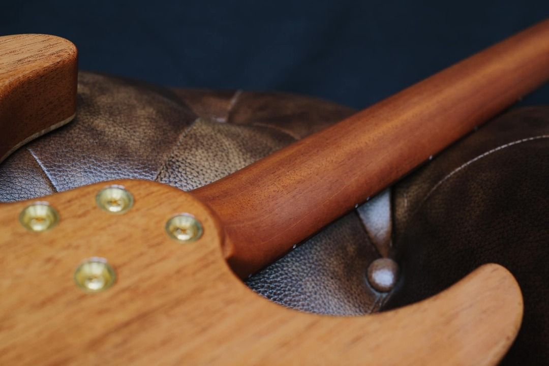 Suhr Modern Burl Maple Top, Hobbies & Toys, Music & Media, Musical ...