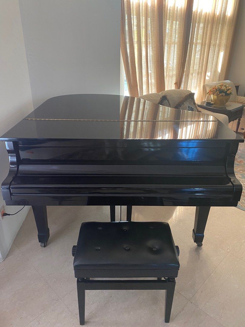 Yamaha G1 Grand Piano (Japan), Hobbies & Toys, Music & Media, Musical ...