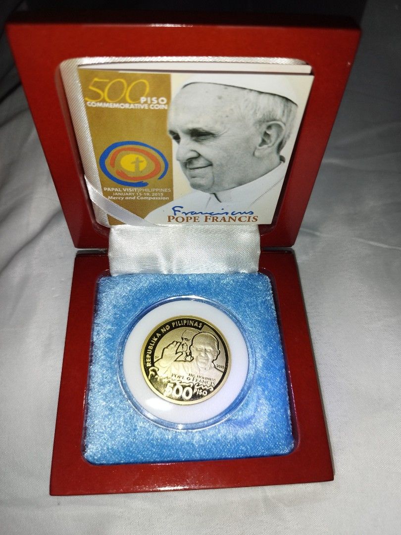 500 piso commemorative coin pope francis, Hobbies & Toys, Memorabilia ...