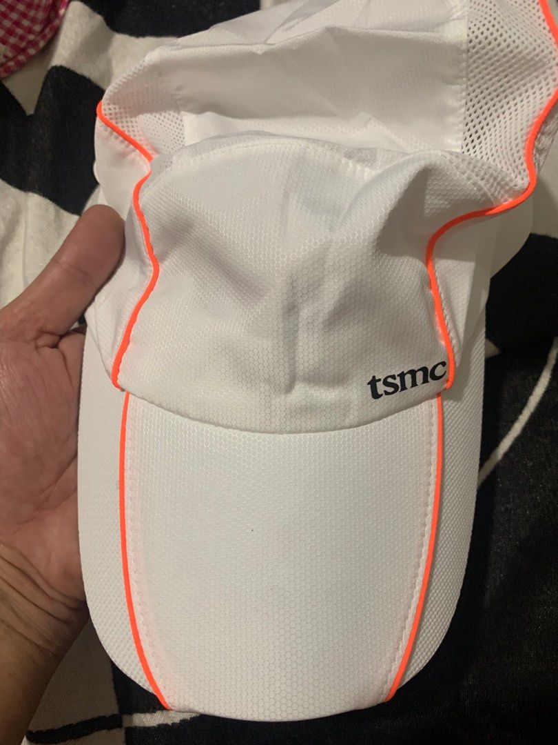 未拆標 Tsmc 台積電 機能 老帽 棒球帽 cap, 他的時尚, 手錶及配件, 帽子在旋轉拍賣