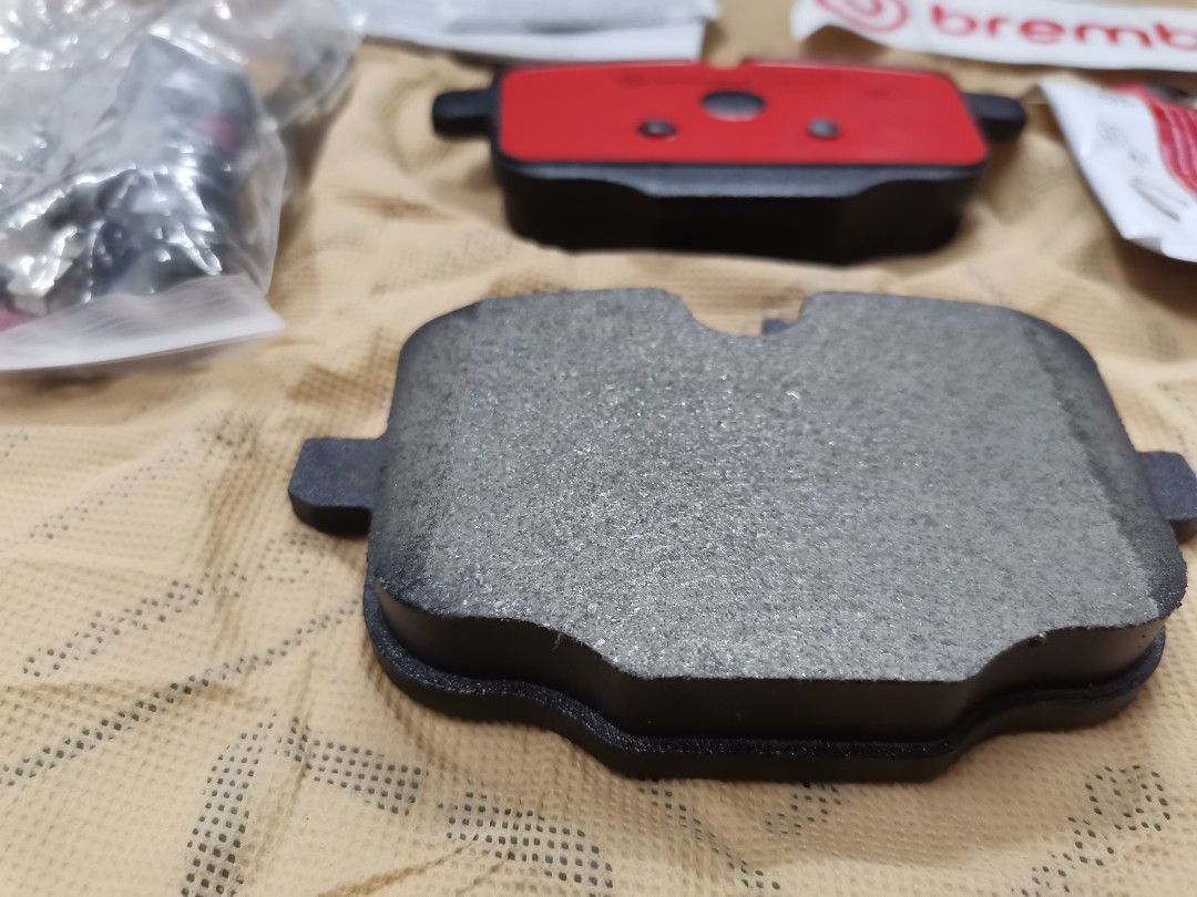 BREMBO NAO CERAMIC BRAKE PADS FOR BMW G30 P06101N (REAR), Car ...