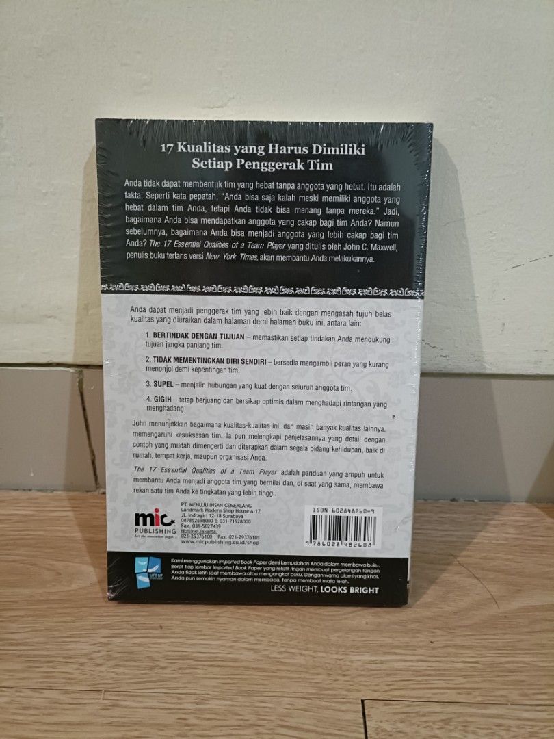 BUKU 17 KUALITAS YANG HARUS DIMILIKI PENGGERAK TIM JOHN C MAXWELL MIC PUBLISHER, Buku & Alat ...