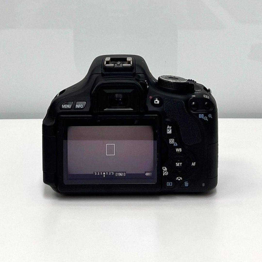【蒐機王】Canon 600D 機身 快門數 : 5248次【可用舊機折抵購買】C7414-6, 相機攝影, 相機在旋轉拍賣