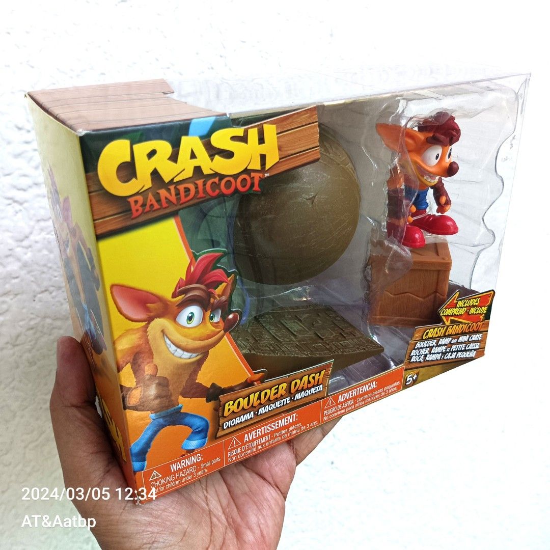Crash Bandicoot BOULDER DASH diorama, Hobbies & Toys, Toys & Games on ...