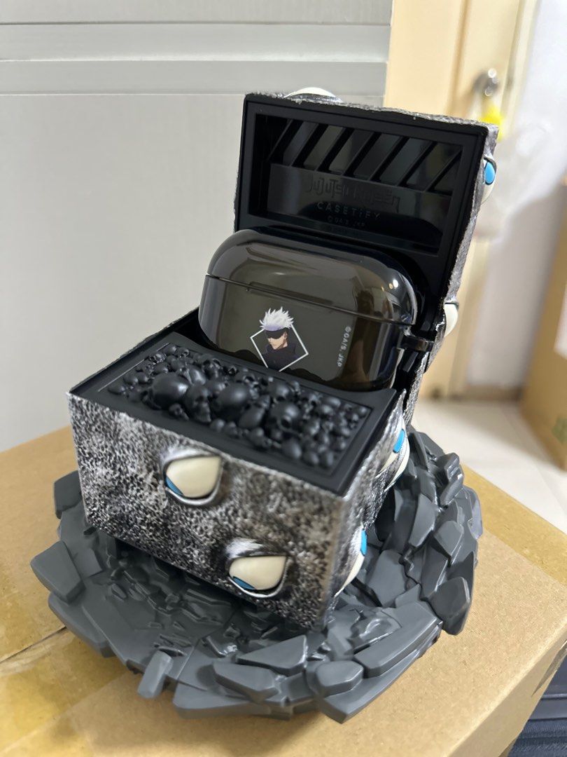 Jujutsu Kaisen X Casetify Prison Realm Collectible AirPods Pro 2 Case ...
