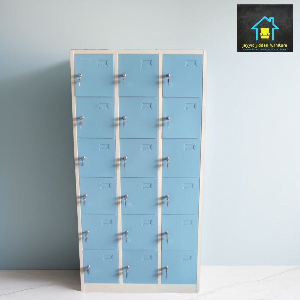 lemari loker besi krisbow pintu 18, Perabotan Rumah di Carousell