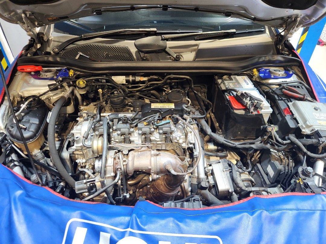 Mercedes C117 CLA Change Water Pump, Oil Filter Housing, Thermostat ...