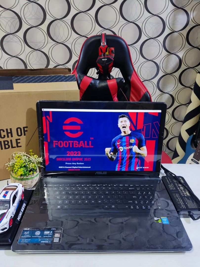 [NVIDIA GTX] Laptop Gaming asus X751LKB ROG Core i7-5500 SSD+HDD Layar ...