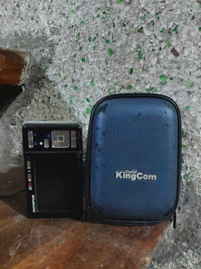 OLYMPUS CAMERA PARTS (DEFECTIVE), Photography, Cameras on Carousell