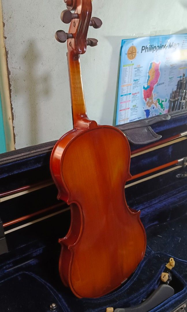 Samick violin 4/4 size, Hobbies & Toys, Music & Media, Musical ...