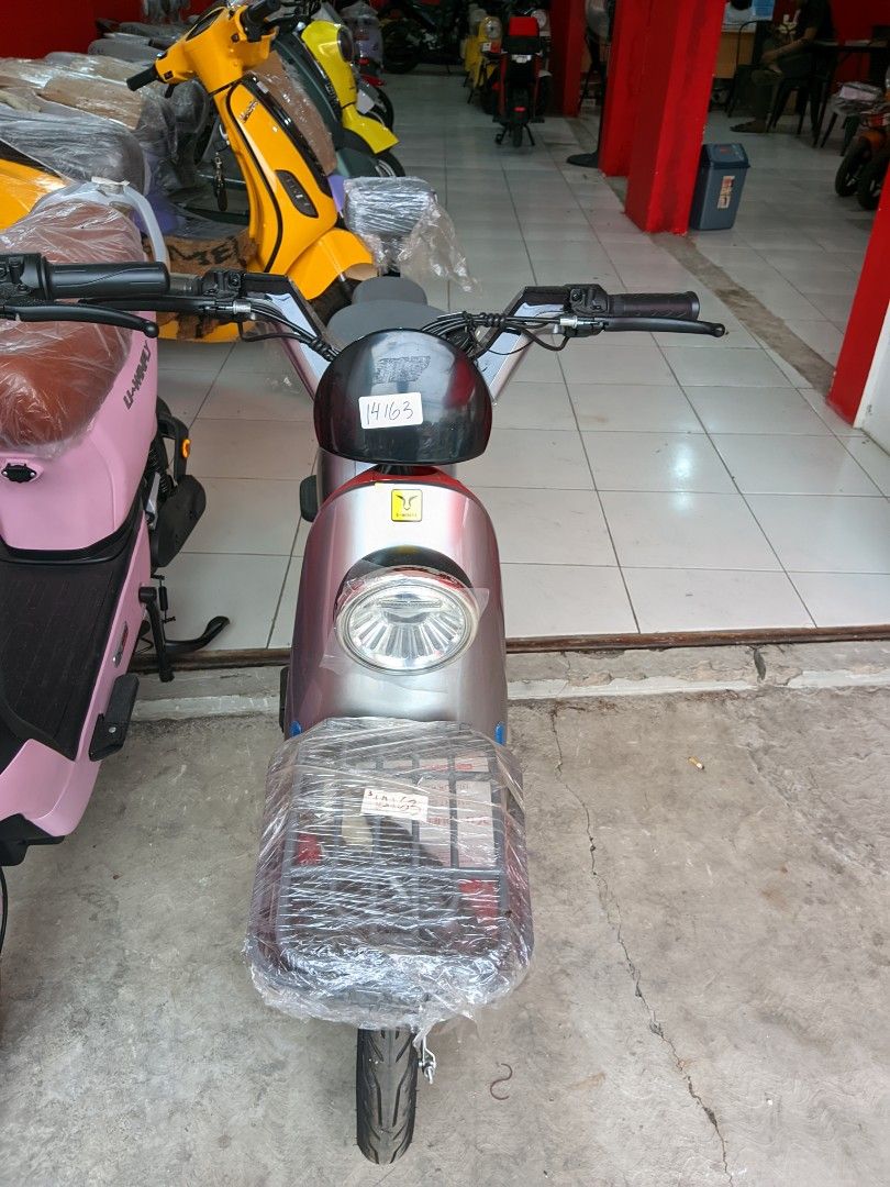 Sepeda listrik uwinfly tipe R7s, Olah Raga, Sepeda di Carousell