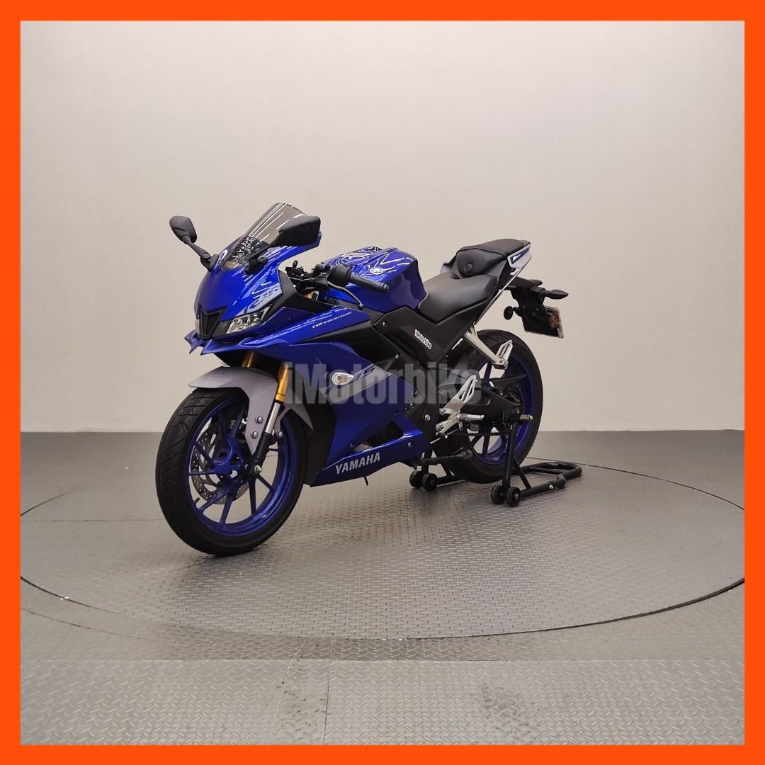 Yamaha YZF-R15 (2021) - Low mileage !!!, Motorbikes on Carousell