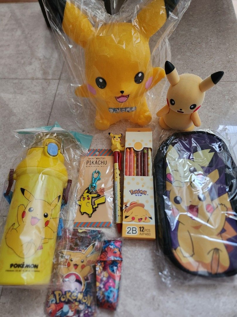 A bunch of Brand New Pokémon Pikachu stuff, Hobbies & Toys, Toys ...