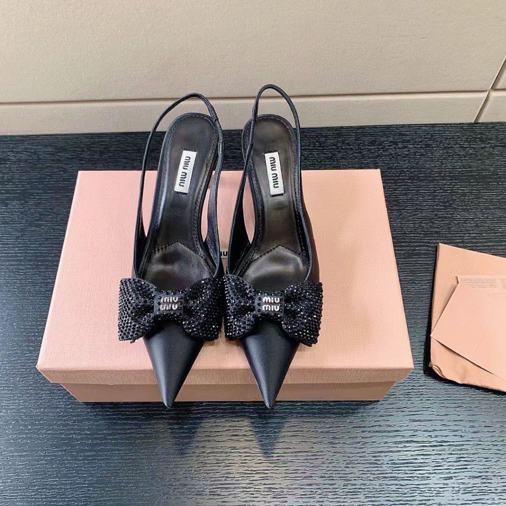 black kitten heels, Women's Fashion, Footwear, Heels on Carousell