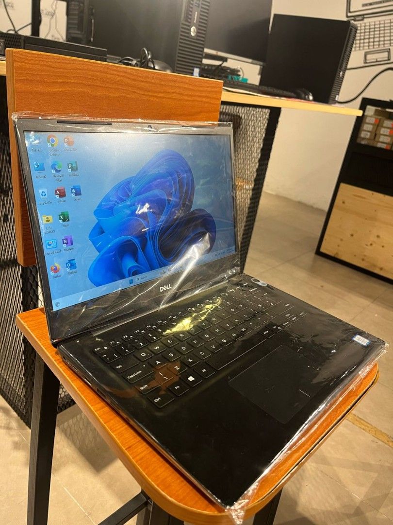 DELL VOSTRO P92G (DISPLAY UNIT) CLEAR STOCK‼️‼️, Computers & Tech ...