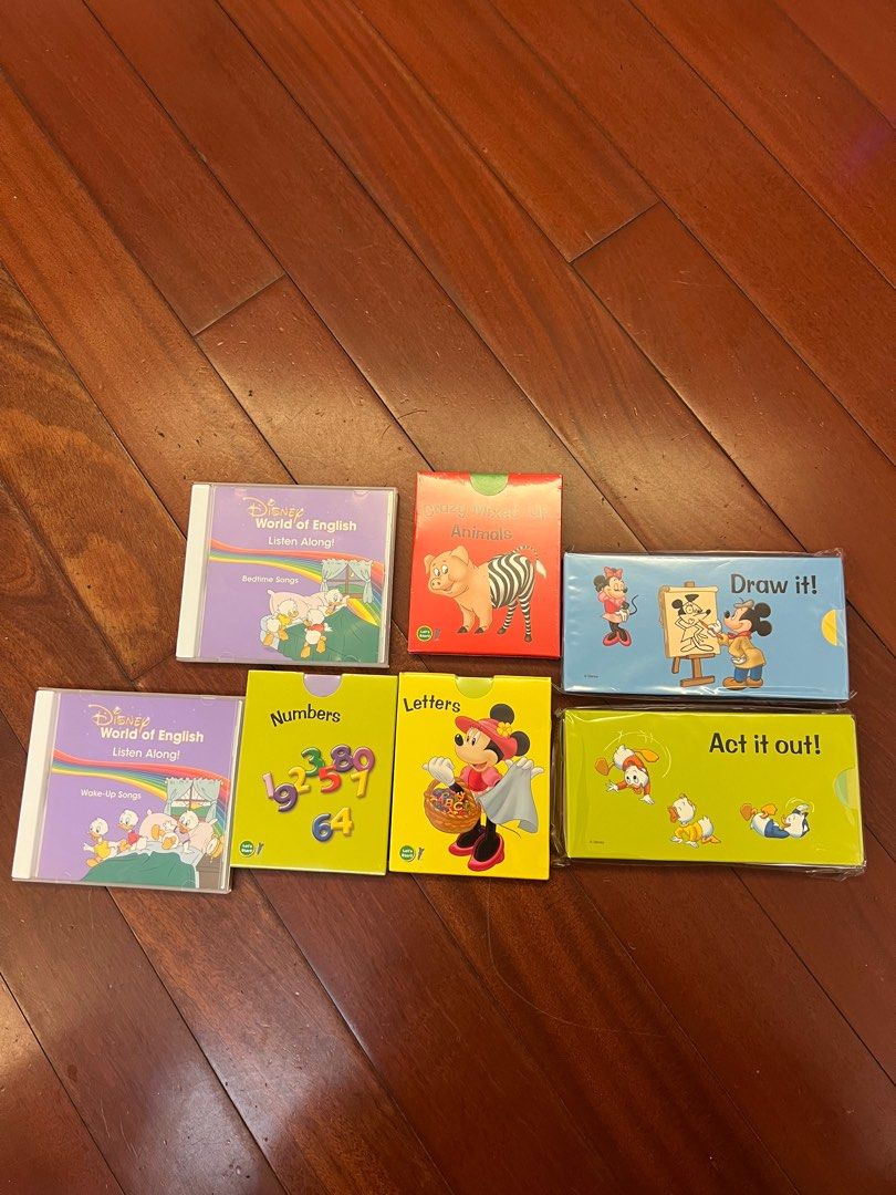 Disney World Family - Disney World of English 廸士尼美語理世界， 有齊全套書籍, 興趣及遊戲, 書本 & 文具, 小說 & 故事書 - Carousell