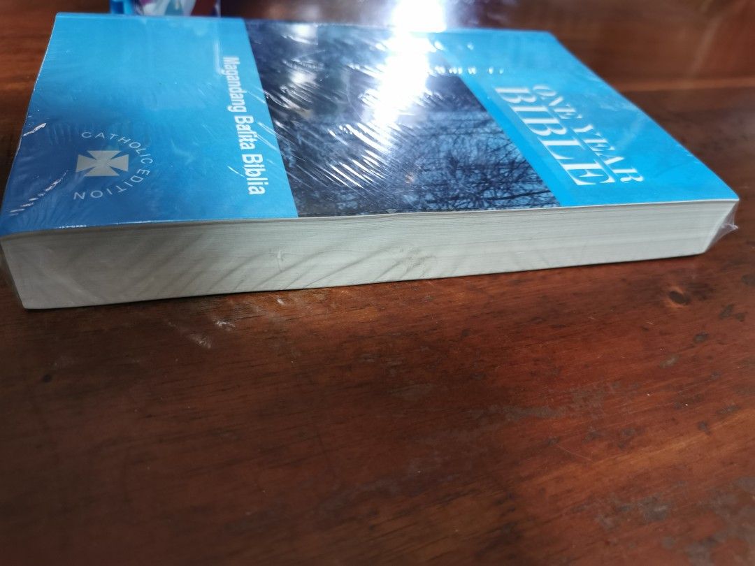 Every day One Year Filipino Tagalog Bible Bibliya, Everything Else ...