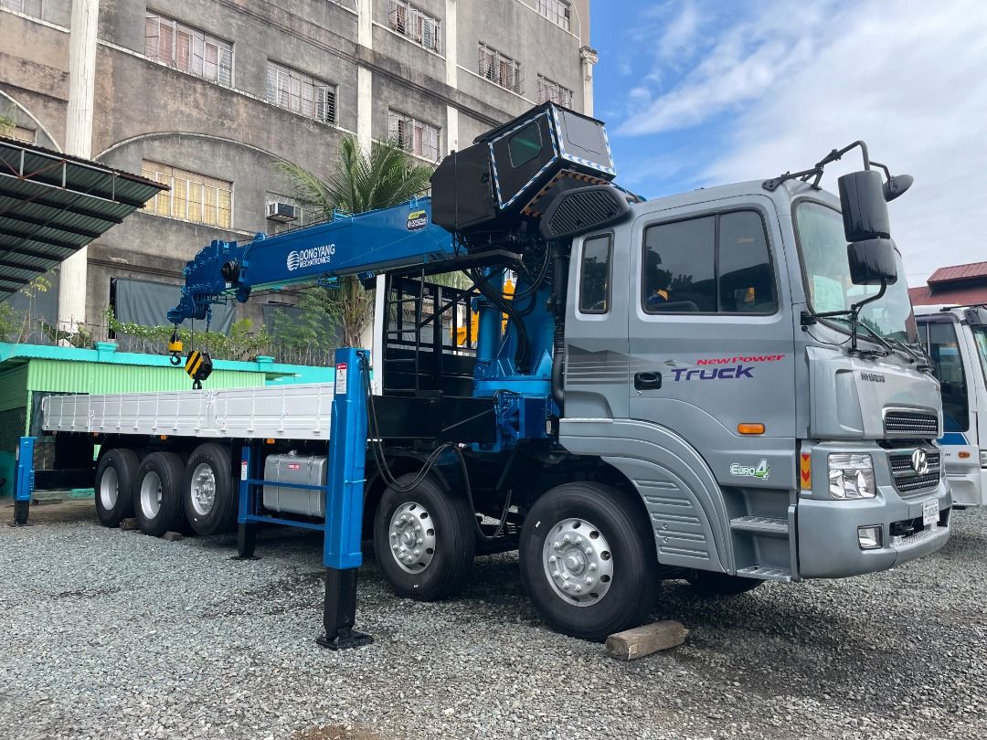 For sale: 14W Hyundai 18 tons boom truck Dongyang Crane Korean Surplus, Special Vehicles, Heavy ...