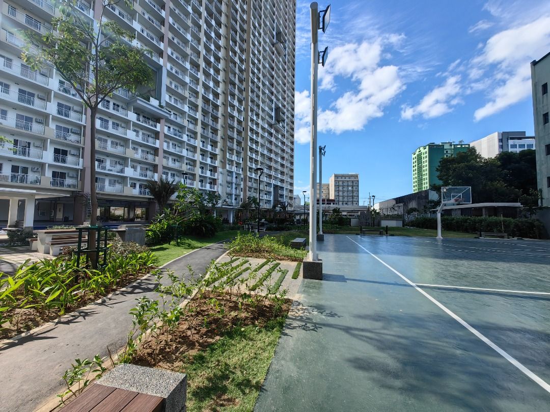 Infina Towers 1bedroom 32sqm Condo for Sale in Quezon City, Property ...