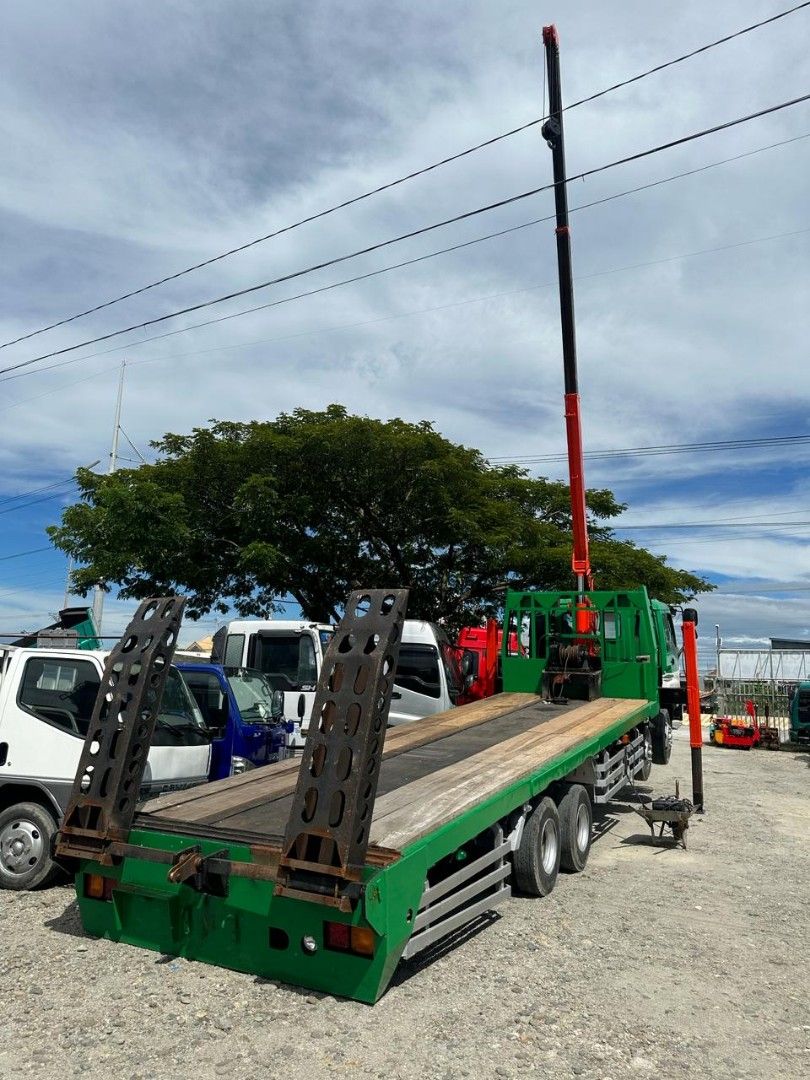 Isuzu Selfloader With boom 10pe1 Japan surplus truck on Carousell