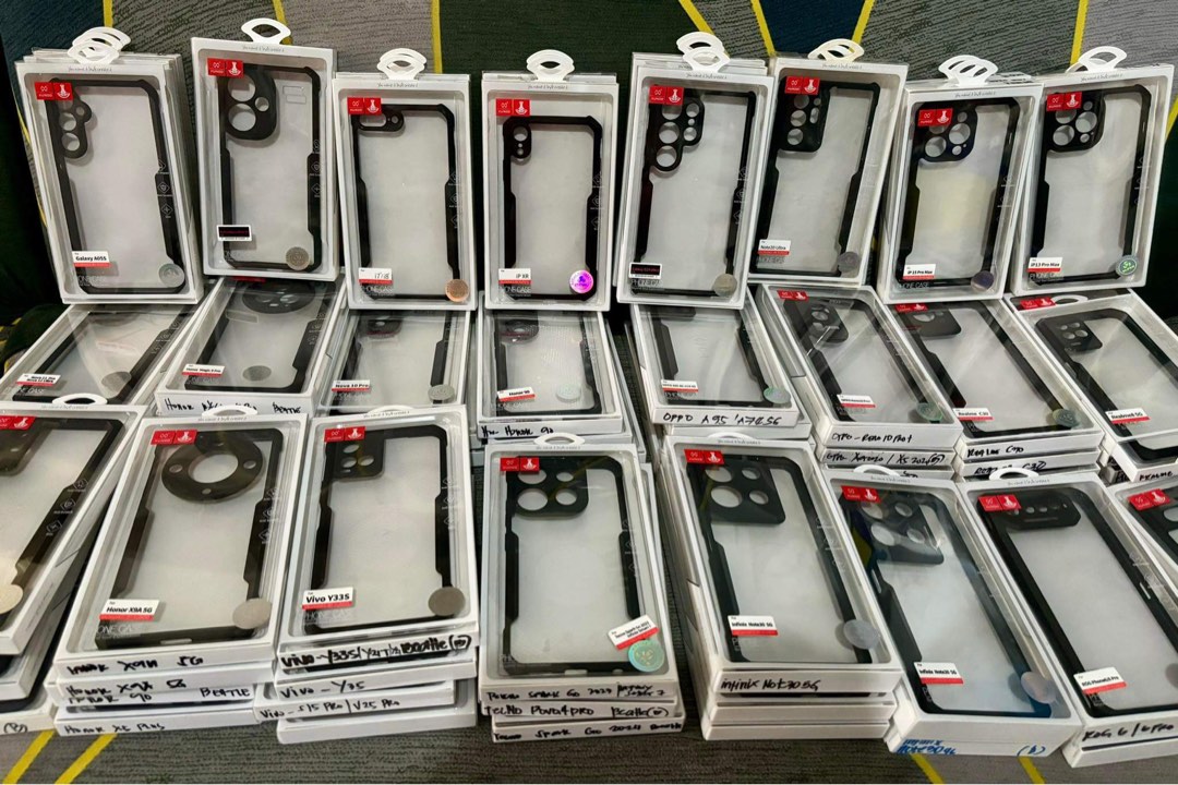 ORIGINAL XUNDD BEATLE CASES 250, Mobile Phones & Gadgets, Mobile ...