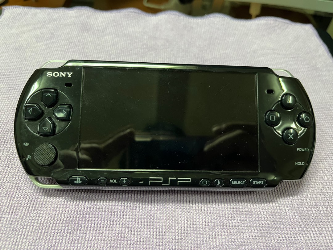 Sony PlayStation Portable PSP 3007 遊戲主機/掌機, 電玩遊戲相關, 電玩主機, PlayStation在旋轉拍賣