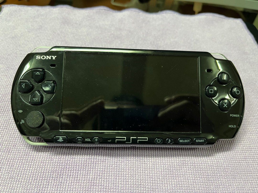 Sony PlayStation Portable PSP 3007 遊戲主機/掌機, 電玩遊戲相關, 電玩主機, PlayStation在旋轉拍賣