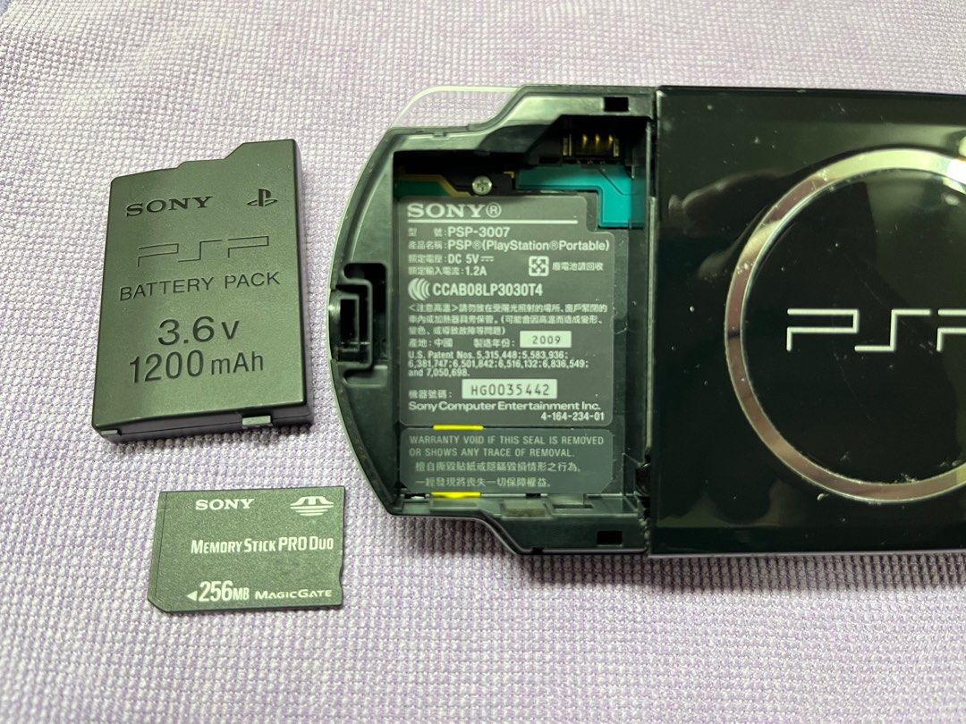 Sony PlayStation Portable PSP 3007 遊戲主機/掌機, 電玩遊戲相關, 電玩主機, PlayStation在旋轉拍賣