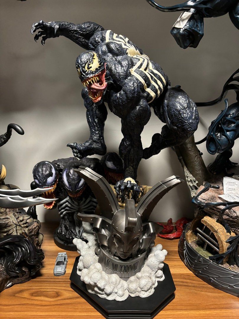 Venom Statues - Prime 1 studio, Sideshow and Reborn Studio, Hobbies ...