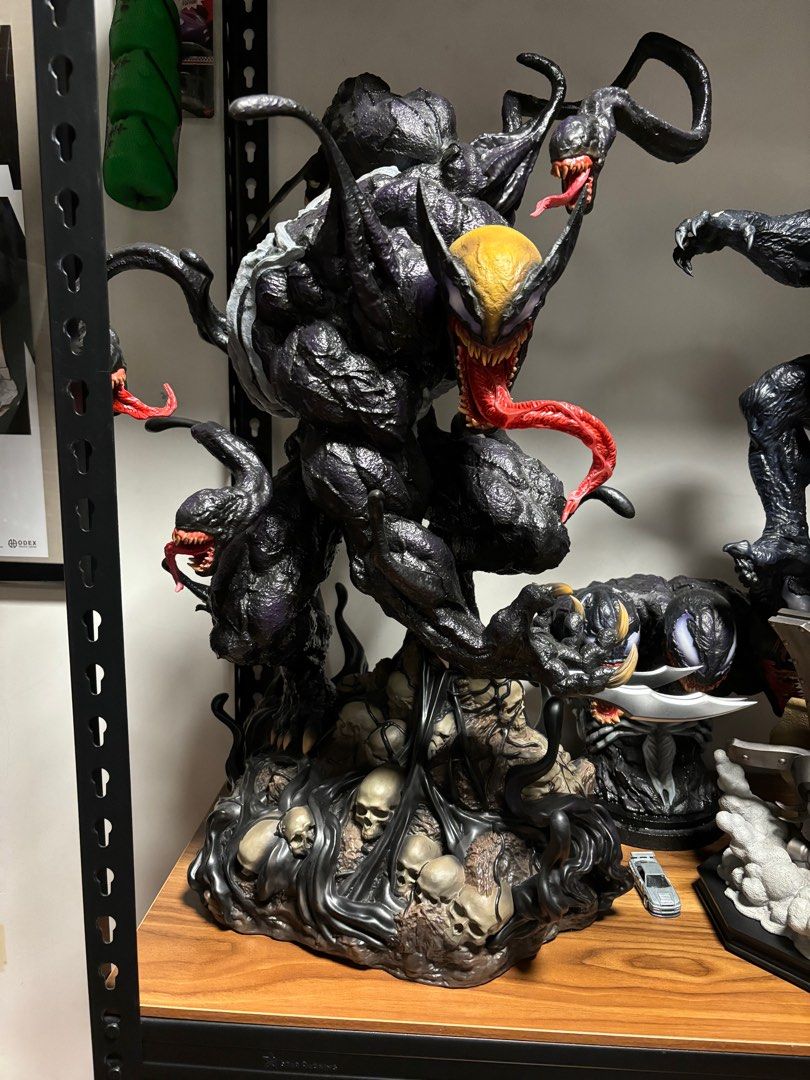 Venom Statues - Prime 1 studio, Sideshow and Reborn Studio, Hobbies ...