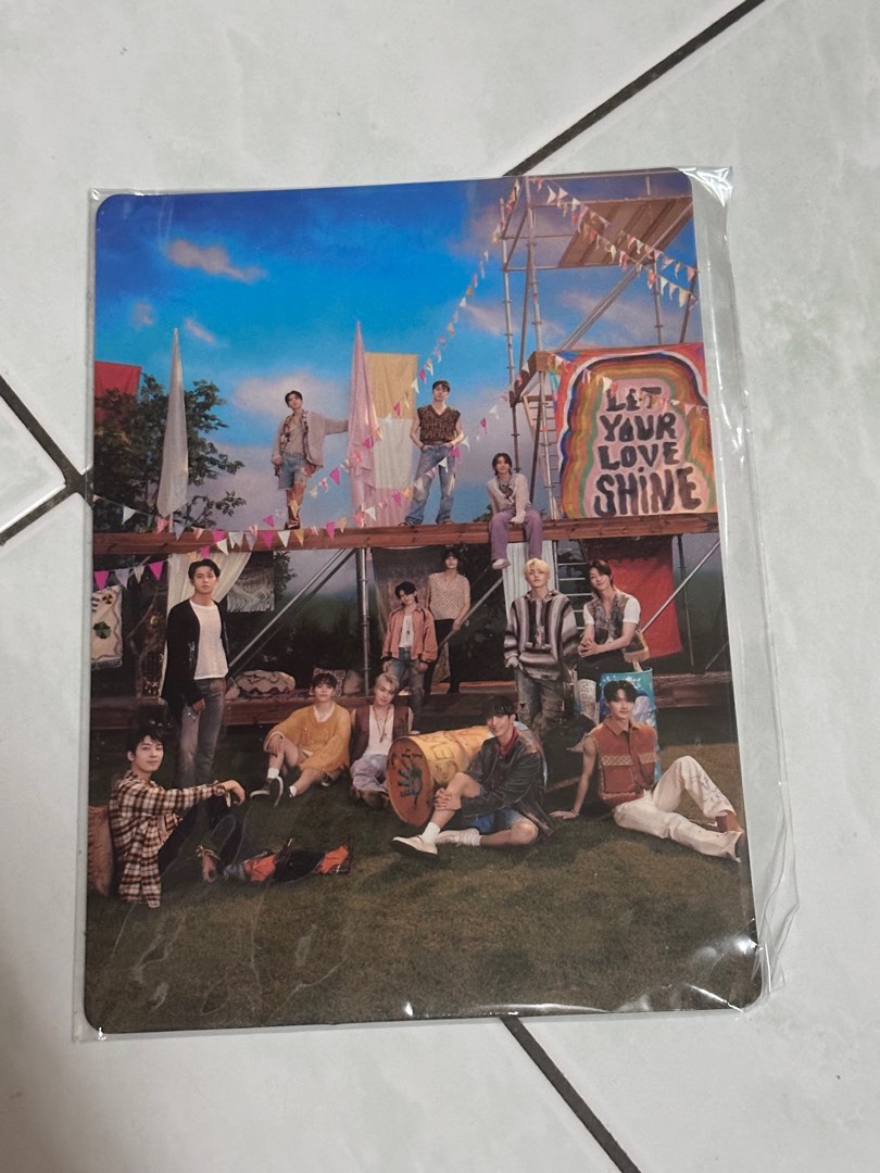 WTS SEVENTEEN group photo frame, Hobbies & Toys, Collectibles ...