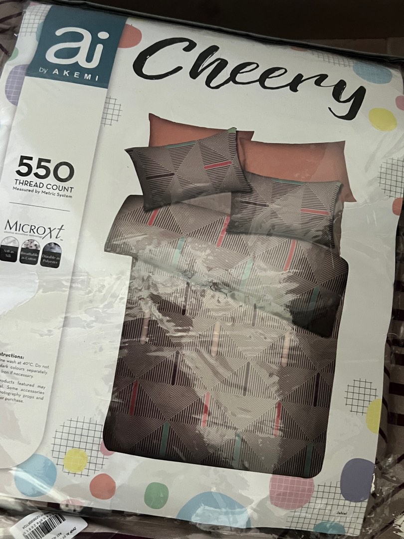 Akemi Comforter Set Queen, Furniture & Home Living, Bedding & Towels on ...