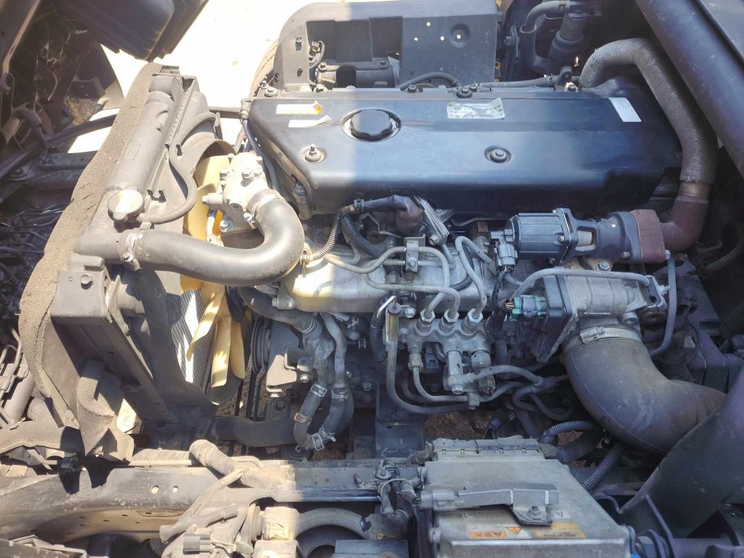 Isuzu Elf 14 ft. NPR Aluminum Closed Van, Special Vehicles, Heavy ...