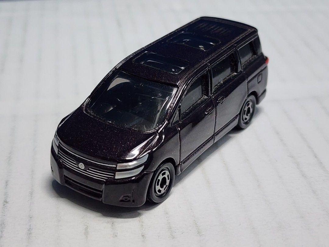 【米舖TOY】 8成新 TAKARA TOMY TOMICA #88 Nissan Elgrand TE52 黑色 淨車 車仔, 興趣及遊戲 ...